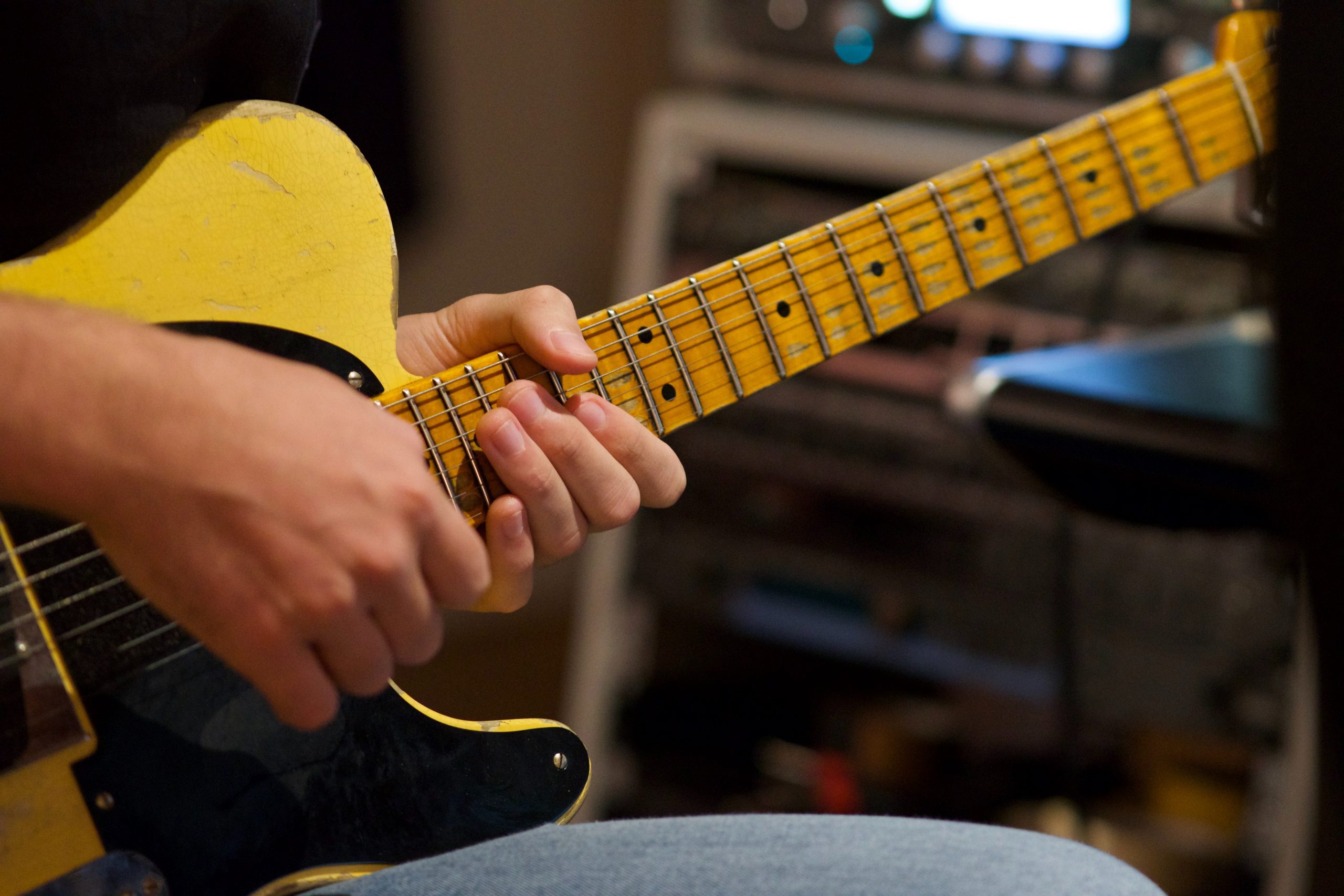 Songs To Help Learn Two Finger Playing - Ultimate Guitar Academy